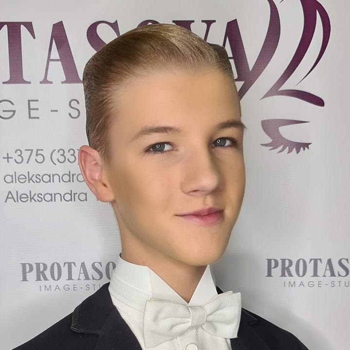 Мужской макияж (лицо, шея, грудь, руки) — IMAGE-STUDIO PROTASOVA